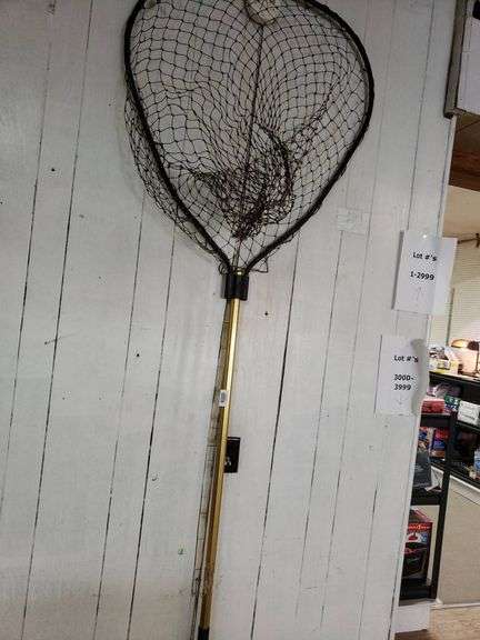 Extra Large Fishing Net With Metal Frame and Long Handle - Trice Auctions