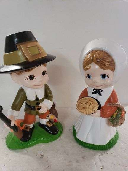 Pilgrim Figurine Set with Male and Female Figures Holding Harvest Items ...