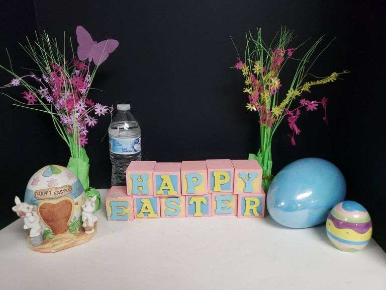 Easter-Themed Decor Set Featuring Happy Easter Blocks and Figurines ...