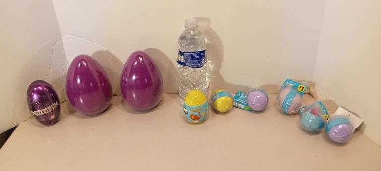 9 NEW Assorted Easter Eggs - Trice Auctions