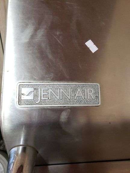 Jenn-Air Stainless Steel Gas Grill With Side Burner - Trice Auctions