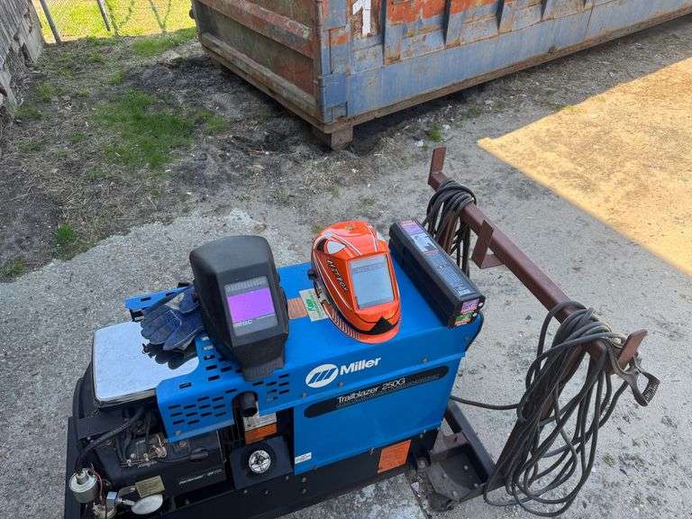 **Video** Miller Trailblazer 250G AC/DC Welder Power Generator Set - 72 ...