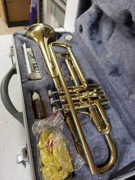 Simba Instruments TR 200 Brass Trumpet with Hard Case - Trice Auctions