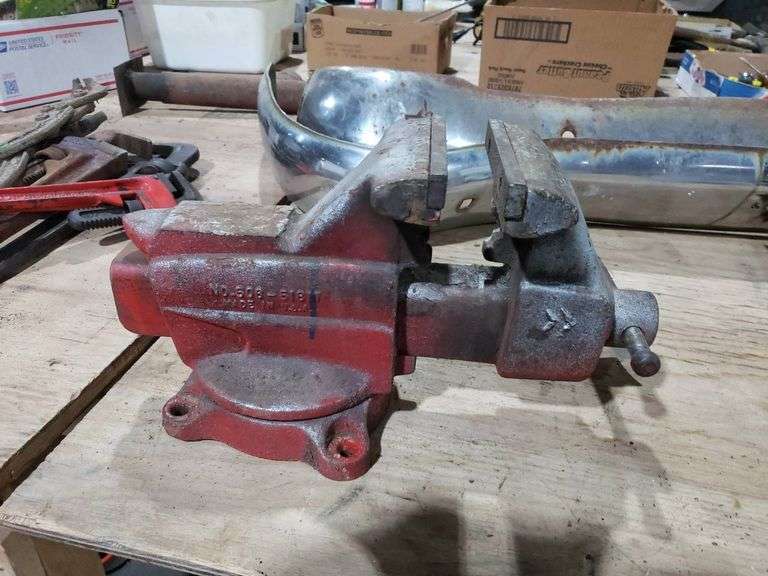 Heavy-Duty Bench Vise No. 506-518 Made in USA - Trice Auctions