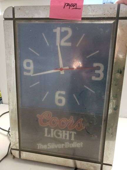 Coors Light Illuminated Wall Clock With Plug-In Power Cord - Trice Auctions
