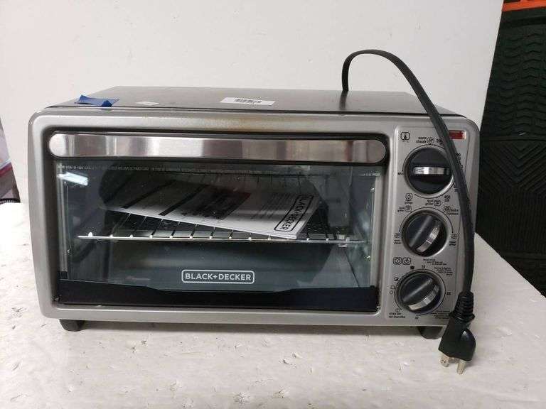 Black+Decker Countertop Toaster Oven With Control Dials - Trice Auctions