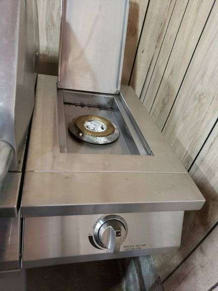 Jenn-Air Stainless Steel Gas Grill With Side Burner - Trice Auctions