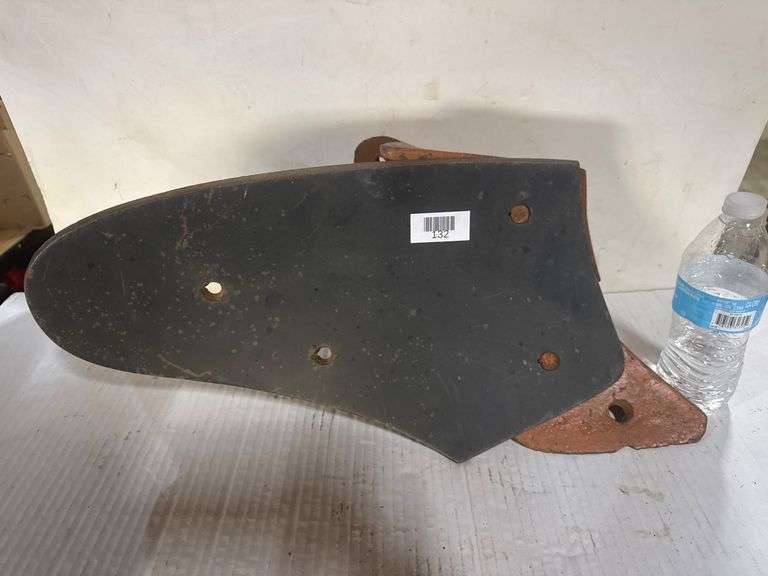 Oliver 13 Plow Moldboard with Mounting Bracket Made in USA - Trice Auctions