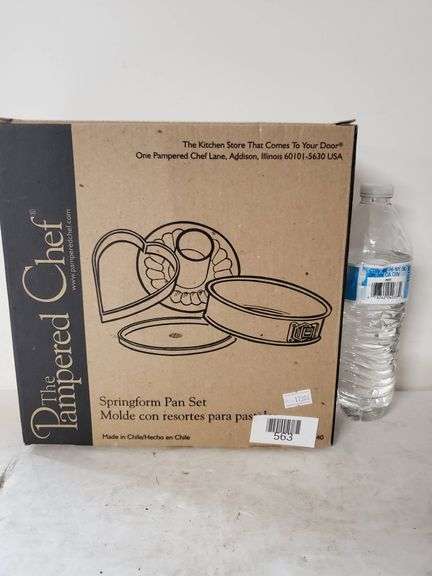 Pampered Chef Springform Pan Set with Multiple Inserts - Trice Auctions
