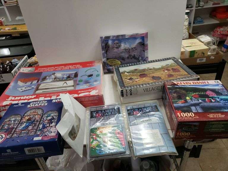 Assorted Lot of Puzzles and Educational Games - Trice Auctions