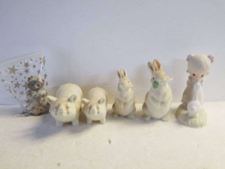 Assorted Figurines Including Enesco Precious Moments and Depose 50 Easter - Trice Auctions