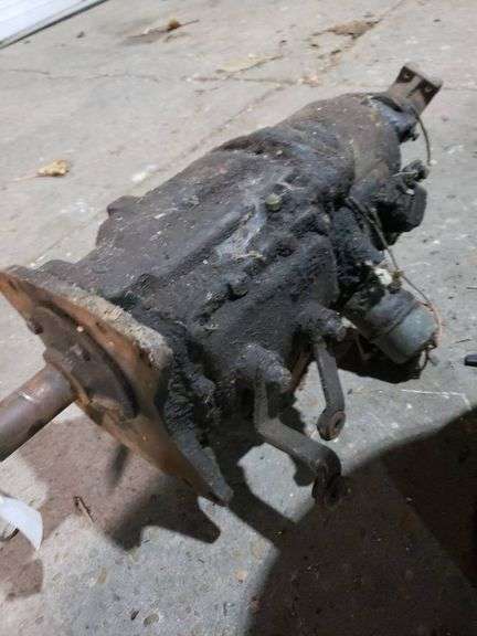 Automotive Transmission Unit with Mounting Points - Trice Auctions