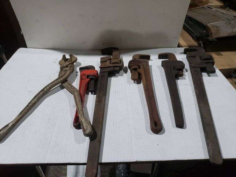 Assorted Adjustable Wrenches and Pipe Wrenches Set - Trice Auctions