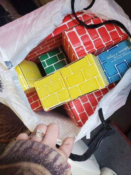 Multicolored Brick-Shaped Blocks by Melissa & Doug - Trice Auctions