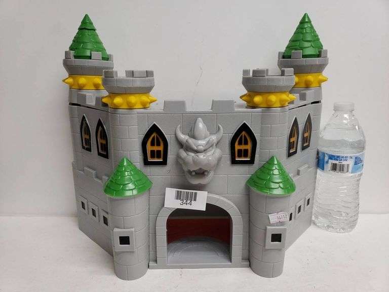 Plastic Castle Playset With Green Roofs and Interior Details - Trice ...