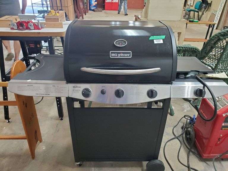 BBQ Grillware Gas Grill With Side Burner And Storage Cart - Trice Auctions