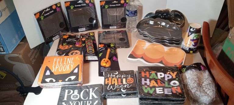 NEW Halloween 6 Packs Paper Plates, 9 Packs Napkins, 1 Pack Paper Cups ...