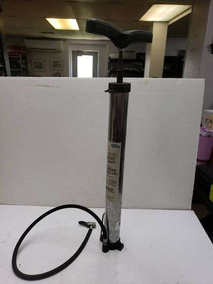 Air Master High Volume Hand Pump with 100 PSI Capacity - Trice Auctions