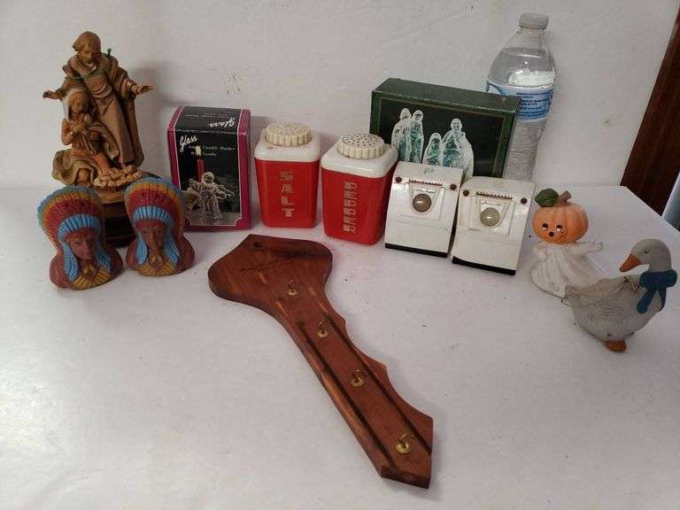 Decorative Figurines, Salt & Pepper Shakers, and Other Items - Trice ...