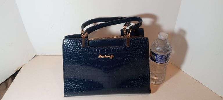 NEW Danbaoly Purse - Trice Auctions