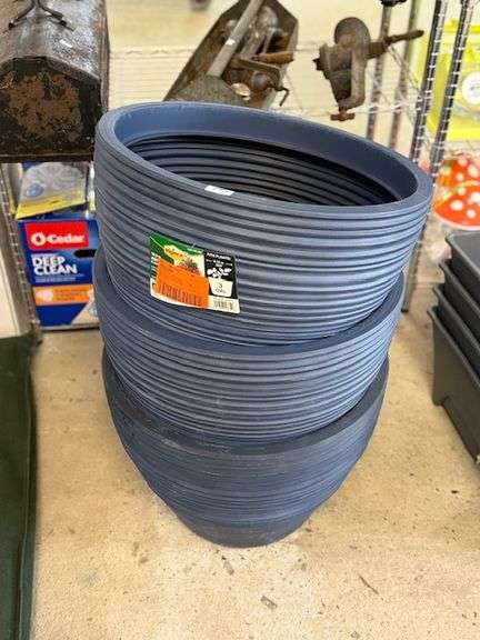 (3) Vigoro BLUE 3 Gallon Planters - Trice Auctions