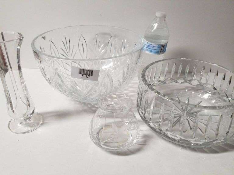 4 Piece Lot of Cut Glass Decorative Vases and Bowls - Trice Auctions