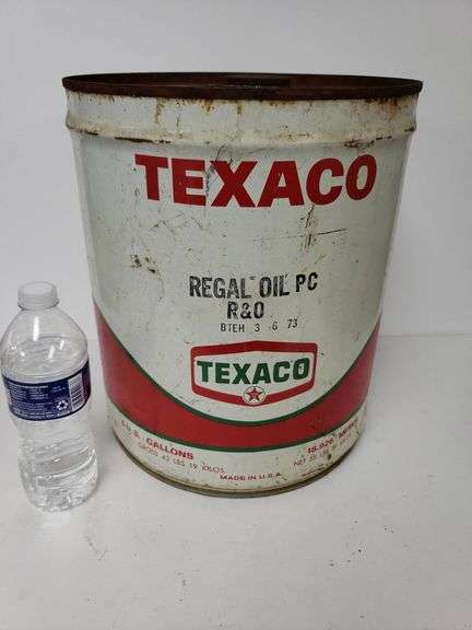 Texaco Regal Oil PC R&O 5 Gallon Metal Can with Lid - Trice Auctions