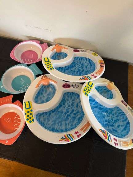 3 Plastic swimming pool chip & dip bowls & 3 fish designed bowls ...