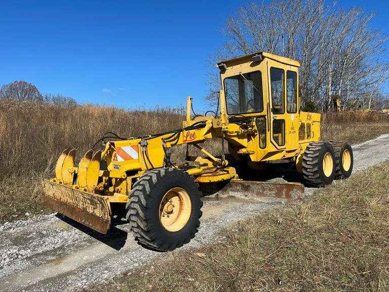 1990 Lee G-440 Motor Grader - TriStar Auction Group