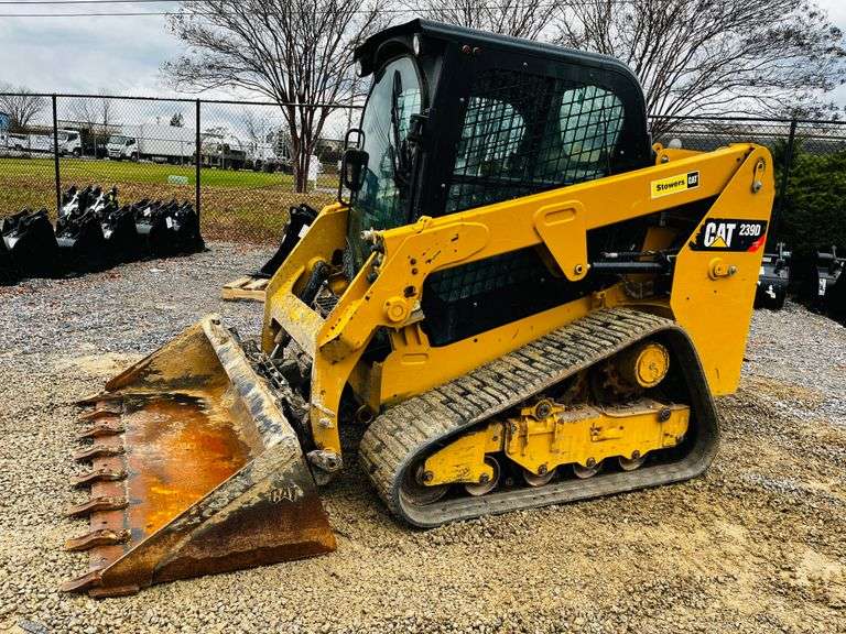 2019 CAT 239D Skid Steer - TriStar Auction Group