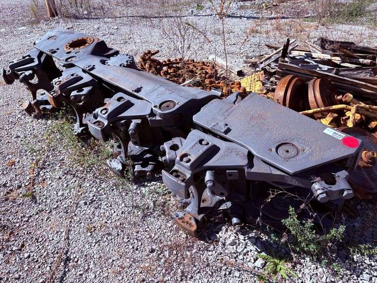 CAT D9L TRACK FRAME - TriStar Auction Group