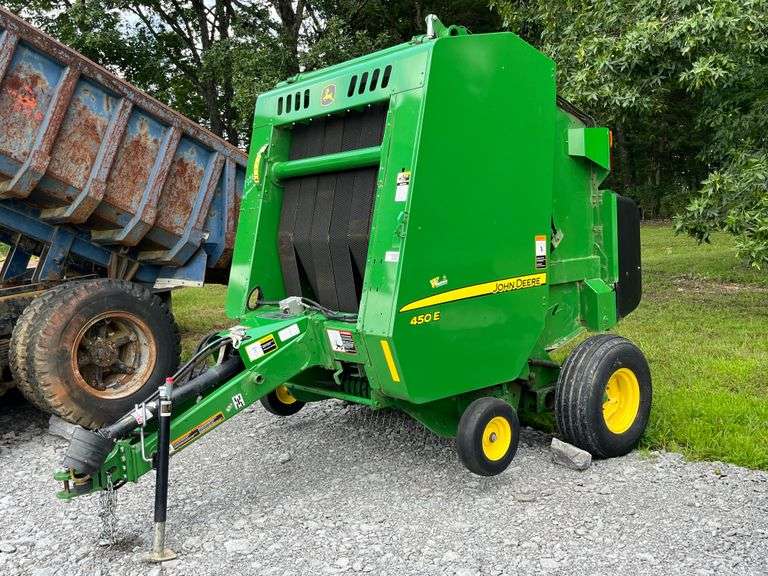 JOHN DEERE 450E Round Baler w/ Monitor - TriStar Auction Group