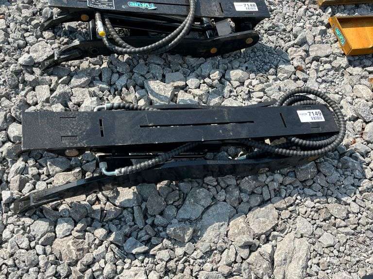 Unused 2025 Future Ft-J7T Excavator Thumb - TriStar Auction Group
