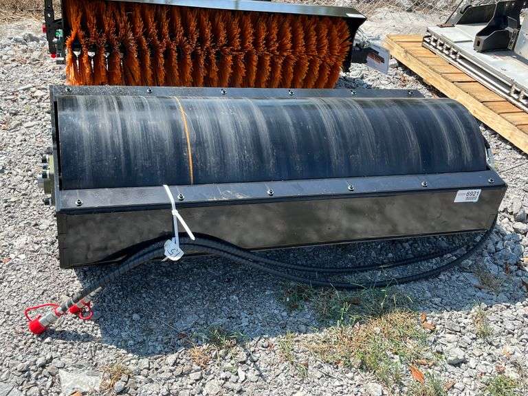 Unused 2025 Future Ft-Vr59 Skid Steer Vibratory Roller Attachment ...