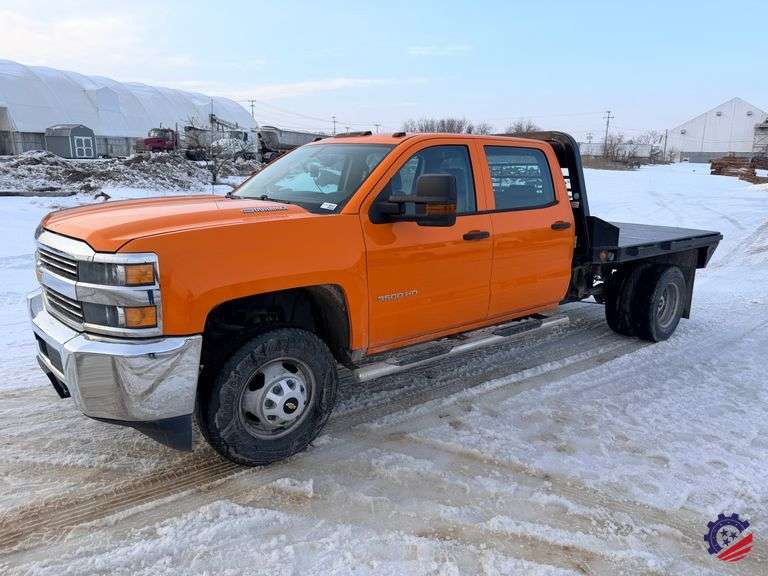 2015 CHEVROLET Silverado 3500HD Flatbed Truck - TriStar Auction Group