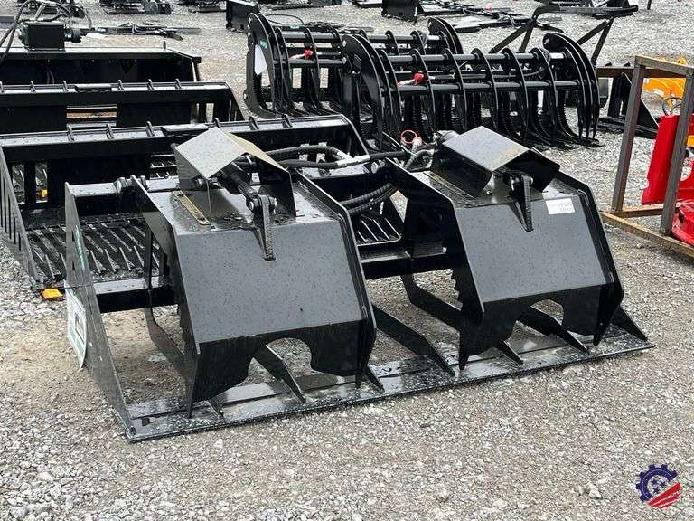 Unused 2026 FUTURE FT-HWG72 Skid Steer Hollow Wood Grabber Attachment ...