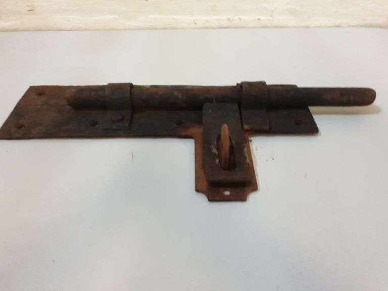 Large Antique Bolt Lock With Broad Arrow Marking - Tullochs Auctions
