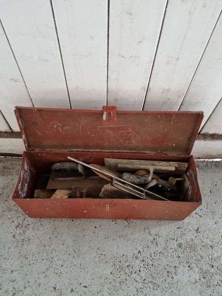 Lot of Bricklayers Tools in H/D Red Toolbox - Tullochs Auctions