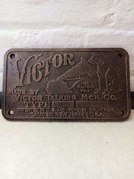 Cast Iron Victor Talking Machine Plaque - Tullochs Auctions
