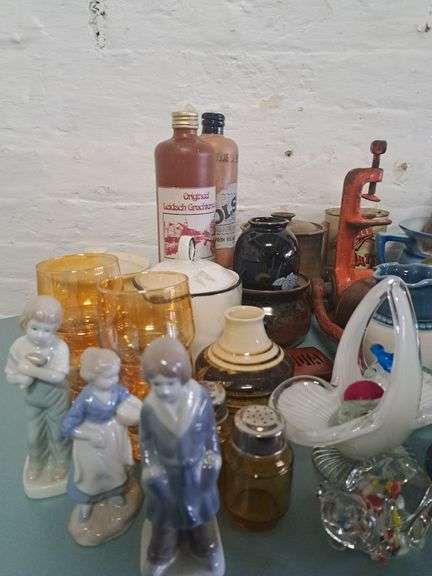 Lot of Vintage Collectables etc - Tullochs Auctions