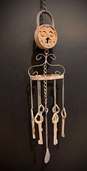 Decorative Rustic Cast Iron Lock & Key Wind Chime - Tullochs Auctions