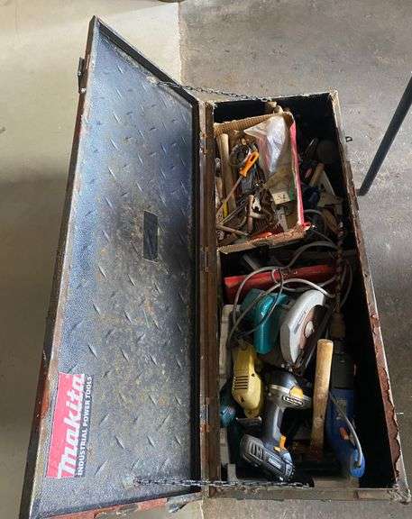 Large Metal Tool Chest & Tools - Tullochs Auctions