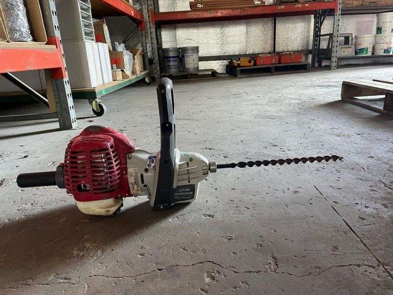 Atom Post Hole Borer - TVAA Pty Ltd T/A Tomkins Valuers & Auctioneers