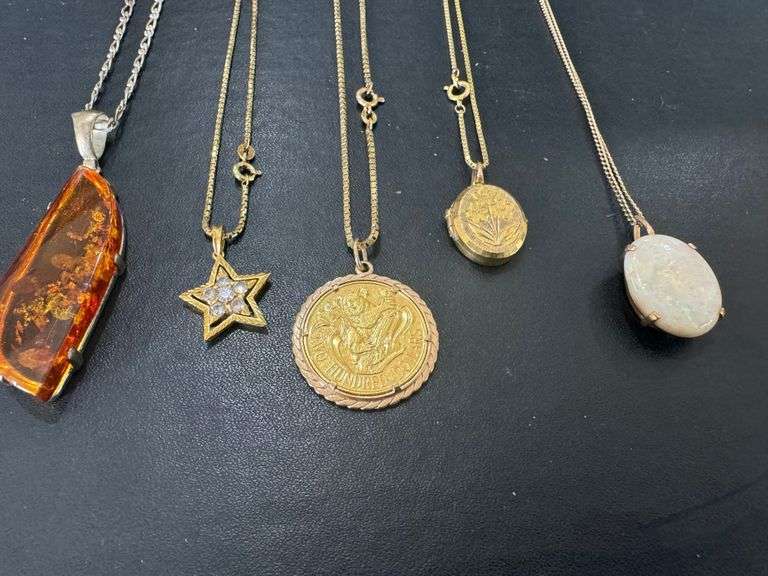 4x Gold Necklaces 1x Sterling Silver Necklace - TVAA Pty Ltd T/A ...