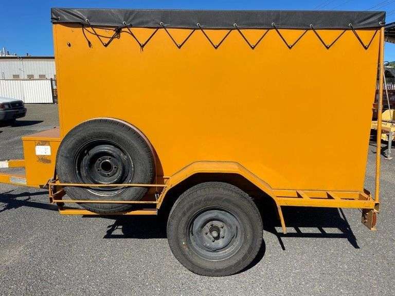 1991 Yellow Enclosed Single Axle Trailer - TVAA Pty Ltd T/A Tomkins ...
