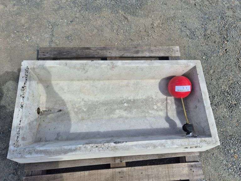 Small Livestock Concrete Trough & Float - 540x1120x250mmH - TVAA Pty ...