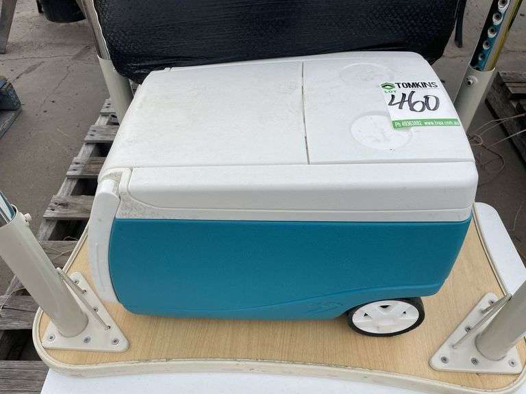 Pallet inc 3x Folding Tables and Eskies - TVAA Pty Ltd T/A Tomkins ...