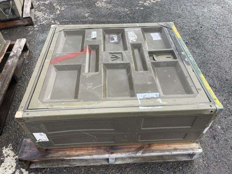 Plastic Storage Box inc Mud Guards - TVAA Pty Ltd T/A Tomkins Valuers ...