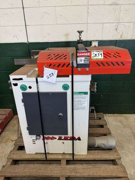 Industrial Docking Saw and Roller Bench - TVAA Pty Ltd T/A Tomkins ...