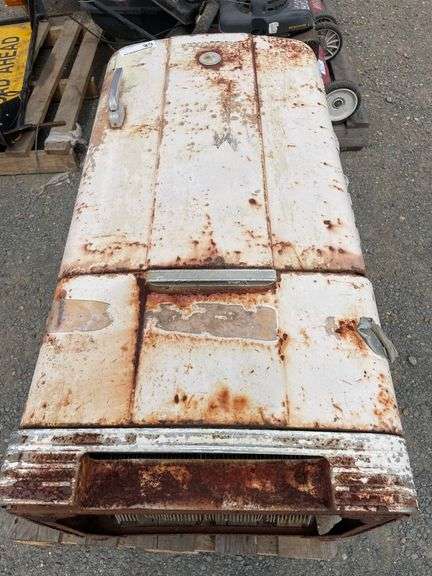 Prestcold Fridge - TVAA Pty Ltd T/A Tomkins Valuers & Auctioneers